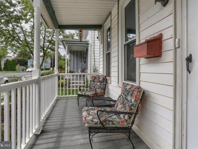 337 E Maple Street