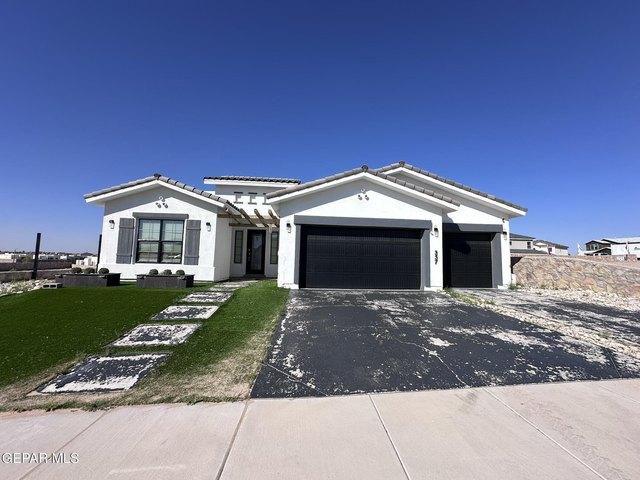 337 Emerald Night Dr, Horizon City, TX 79928