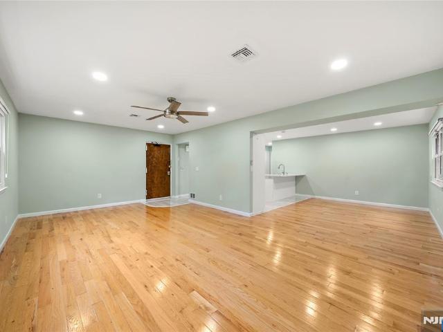 337 Fort Lee Road # 1D