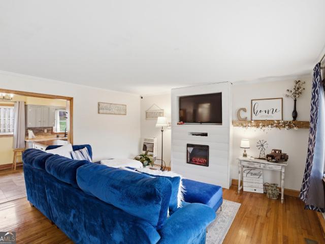 337 Flora Avenue SE