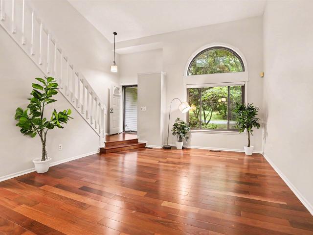 337 Horseshoe Court