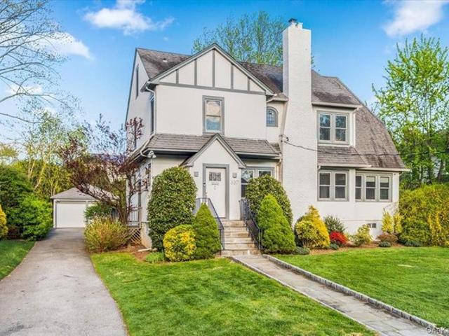337 Heathcote Rd, Scarsdale, NY 10583