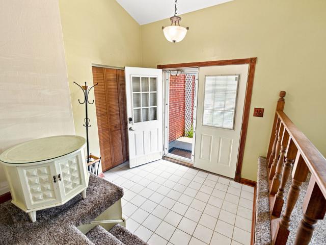 337 Huntington Way