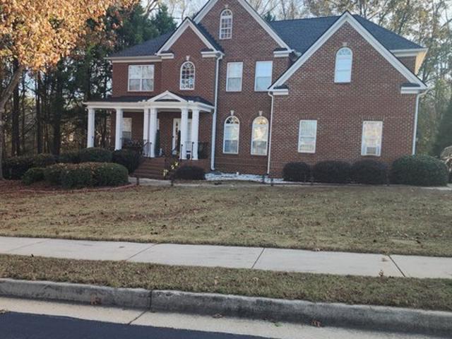 337 Langshire Dr, McDonough, GA 30253