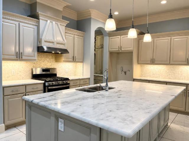 337 Lucille St, Irving, TX 75060 | MLS #21175
