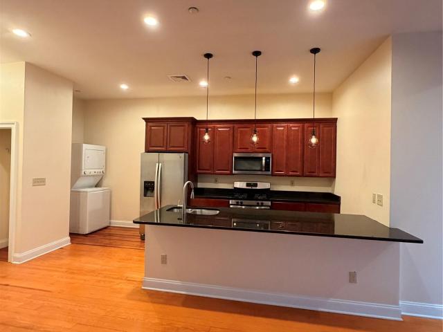 337 Main Street 3F