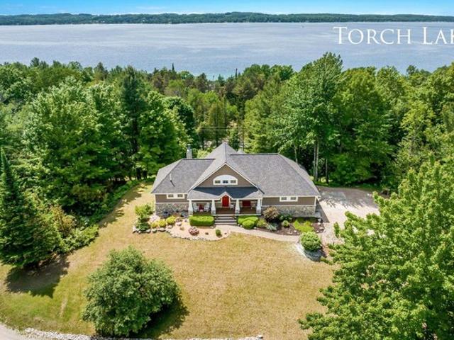 337 S East Torch Lake Dr, Bellaire, MI 49615