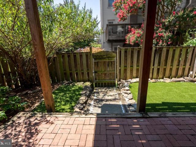 337 S Pickett Street
