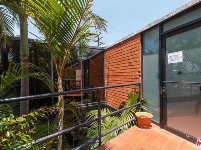 337 S Robertson Boulevard 103