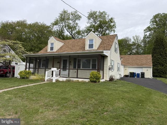 337 Surrey Lane