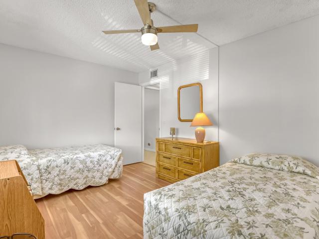 337 Pine Ridge Cir, Unit D2, Greenacres, FL 33463 | MLS #B26044