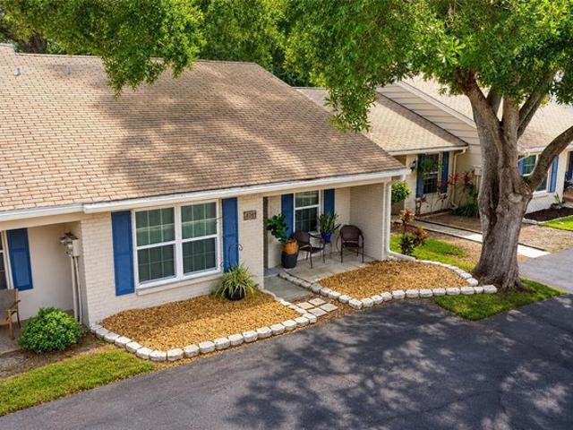 337 Plymouth St, Safety Harbor, FL 34695