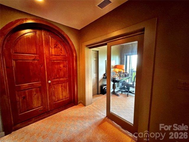 337 Rhododendron Ln, Burnsville, NC 28714