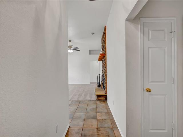 337 W Chantilly Way