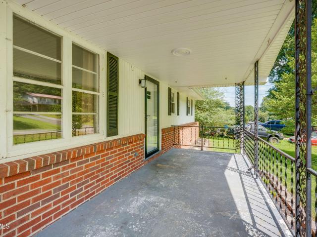 337 Woodcrest Drive