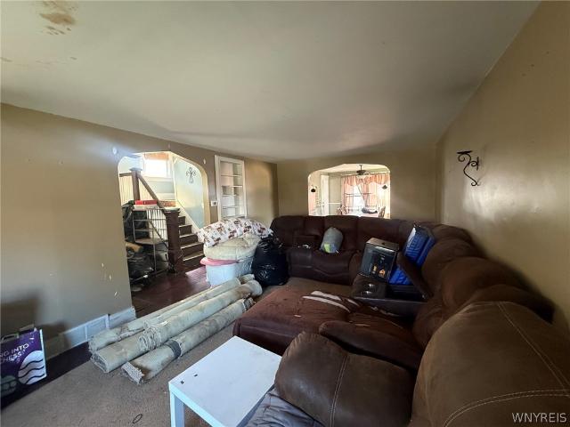 337 Woodside Avenue