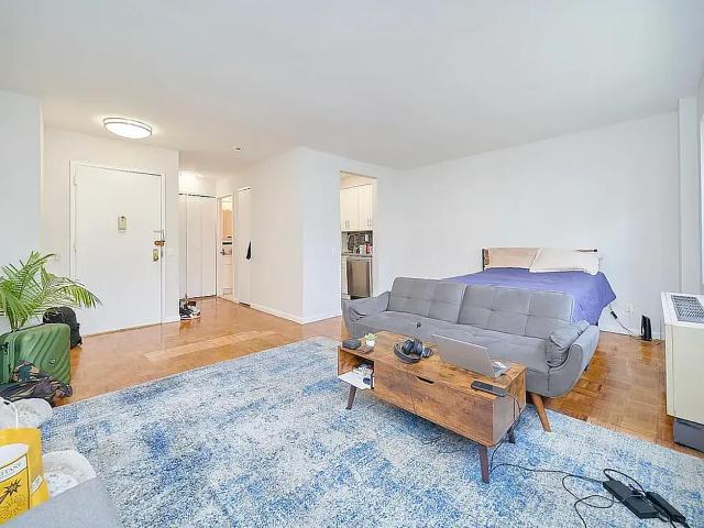 337 West 43rd Street, New York, NY