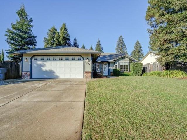 3384 Billings Dr, Redding, CA 96002