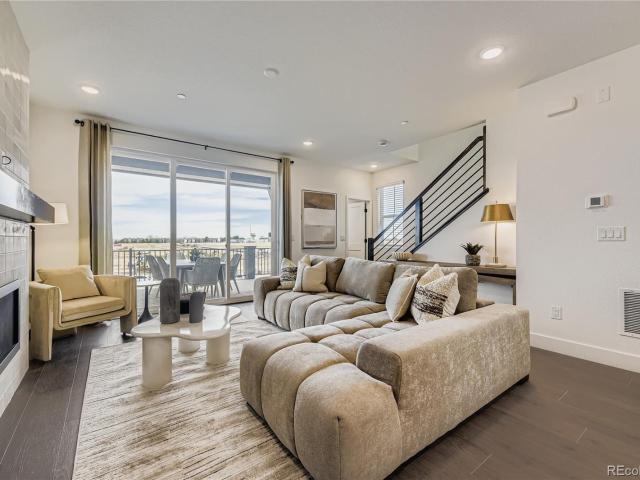 3384 W 87th Place