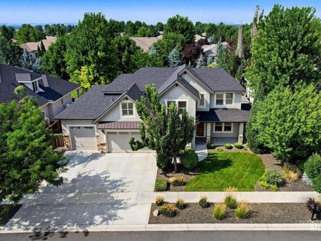 3384 W Star Hollow Dr, Meridian, ID 83646