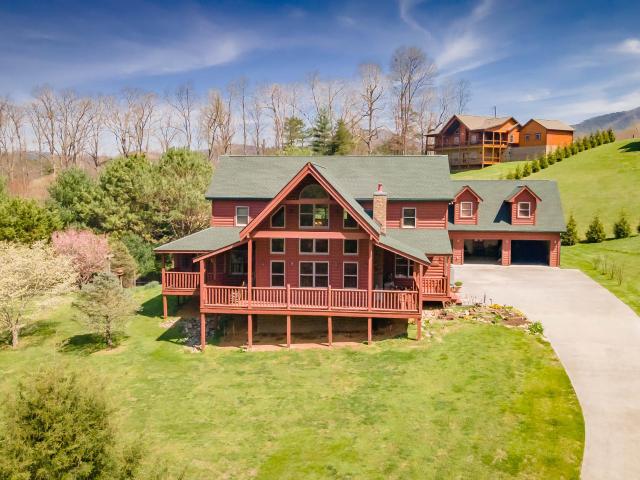 3385 Clear Valley Drive