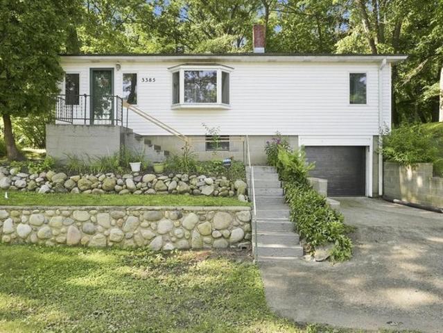 3385 W Shady Side Rd, Angola, IN 46703