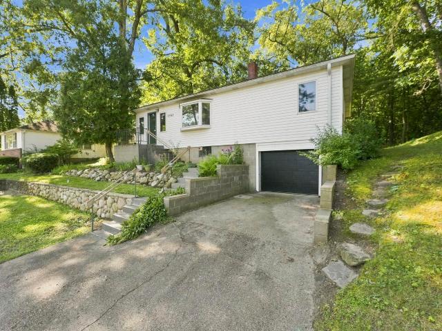 3385 W Shady Side Road
