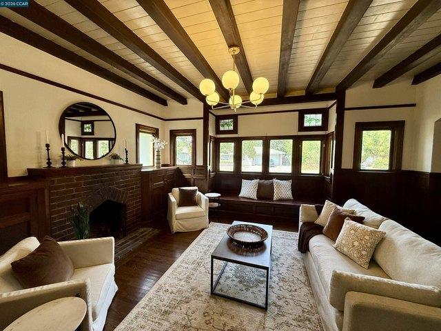 3386 Cowell Rd, Concord, CA 94518