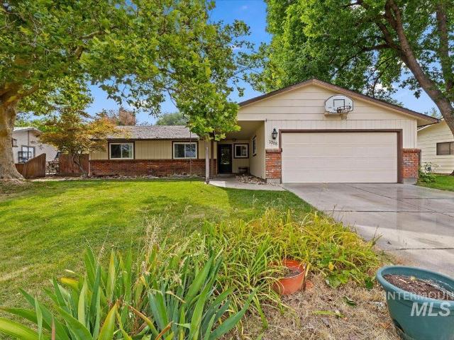 3388 N Buckboard Way