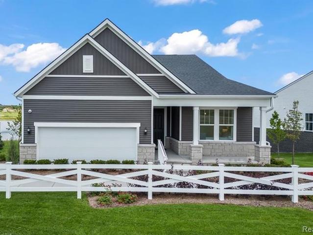 3388 Beech Bark Ct, Milford, MI 48381