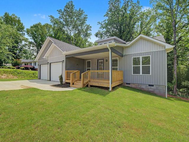 3388 E Croft Circle