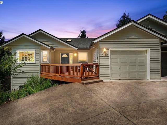 3388 Videra Dr, Eugene, OR 97405