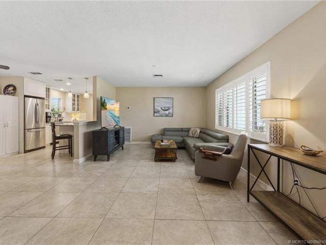 3389 NE Linda Dr, Jensen Beach, FL 34957 | MLS #M20055