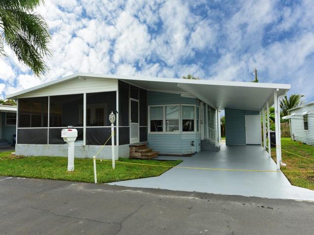 3389 Lake Overlook Pl, Lake Worth, FL 33462 | MLS #F10545 | Compass