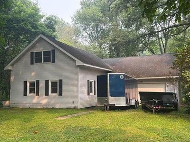 33807 Chipper Dr, Colon Vlg, MI 49040