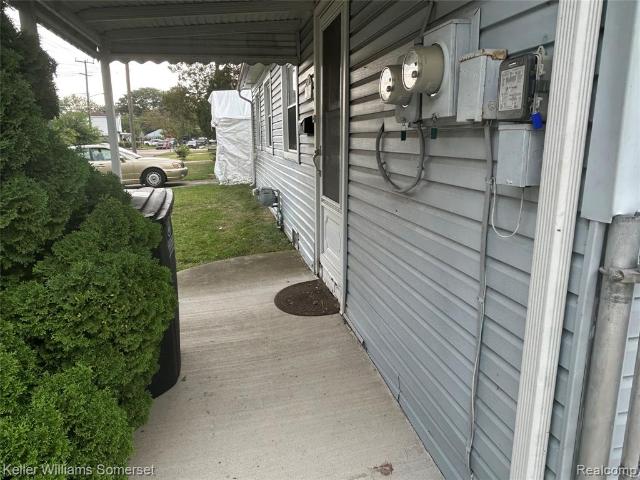 33809 Calumet Court