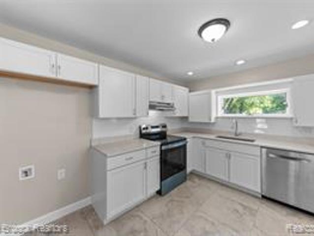 33812 Casco Court