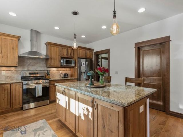 3381 S 27th Ave, Bozeman, MT 59718