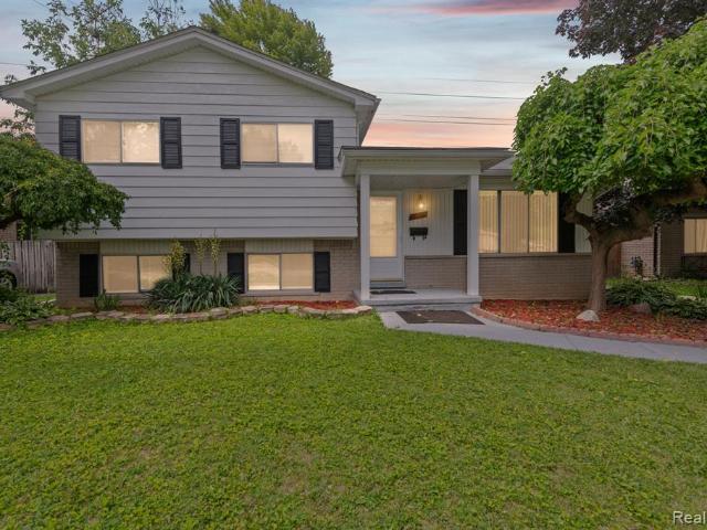 33828 Stonewood Drive