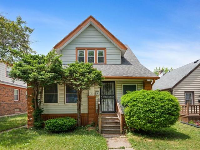 3383 N 36th St, Milwaukee, WI 53216