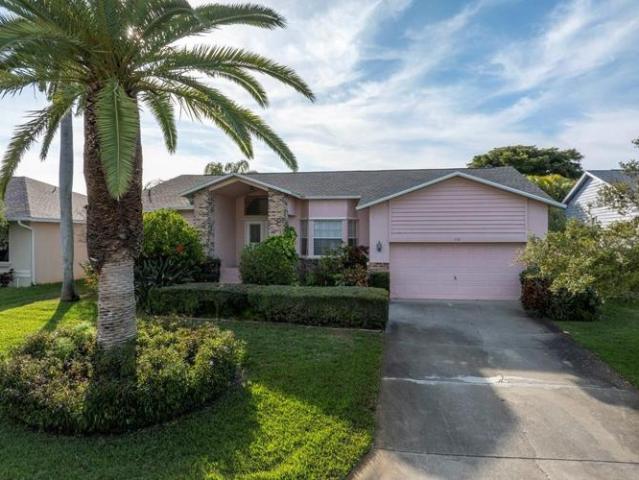 338 7th Ave N, Tierra Verde, FL 33715