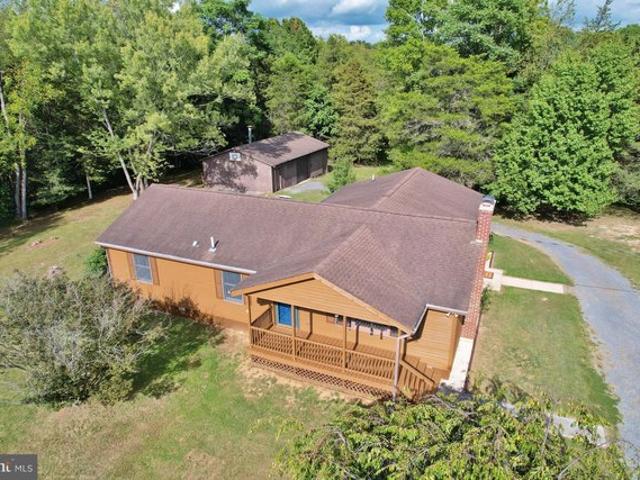 338 Calamus Ln, Strasburg, VA 22657