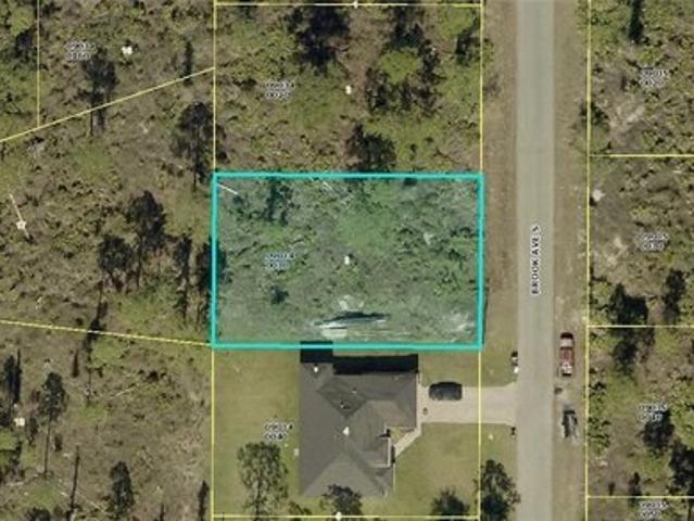 338 Brook Ave, Lehigh Acres, FL 33974