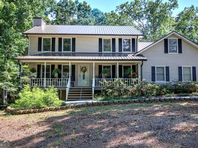 338 E Valley Road NE