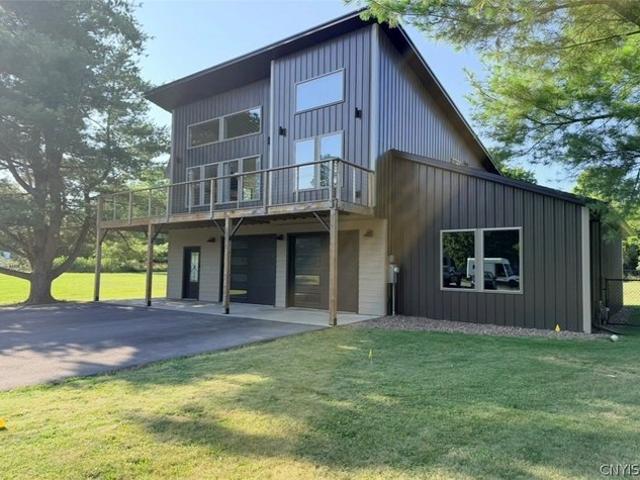 338 E Main St, Watertown, NY 13601
