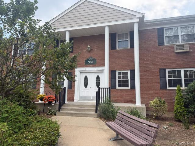 338 Lakeland Avenue 6 E