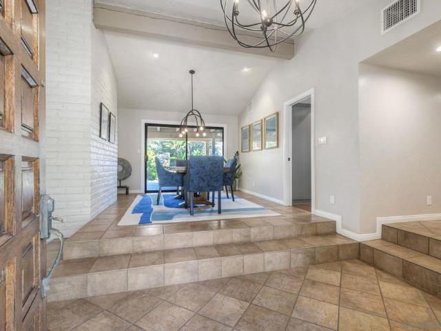 338 Merrywood