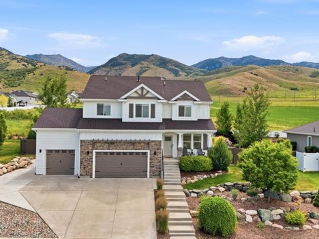 338 S Windy Dr, Smithfield, UT 84335