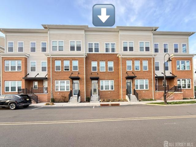 338 South Drive