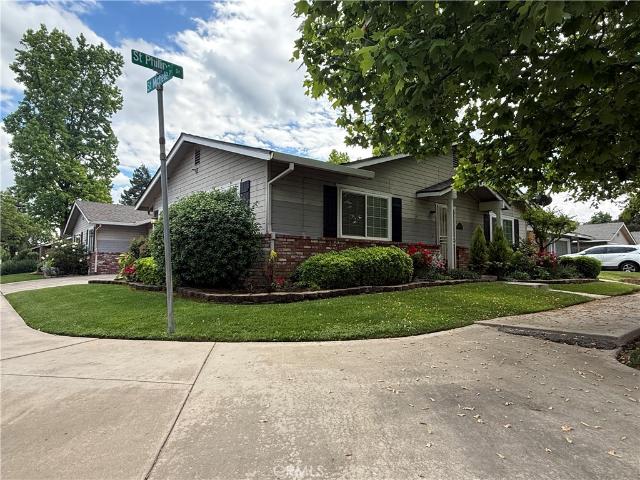 338 St Michelle